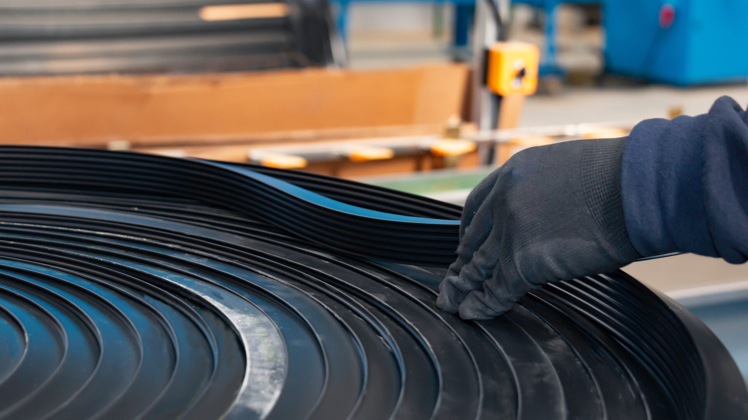 Plastiques, caoutchouc, composites & extrusions – Guyson International ...